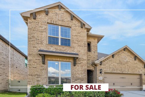 Meet Tom Hanson of CBS News Now, Based in Fort Worth, Texas