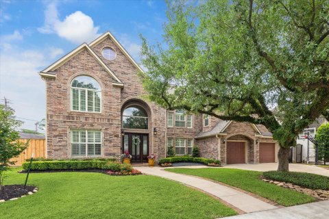 A Glamorous New Female-Forward Steakhouse Brings Old Hollywood Vibes to ...