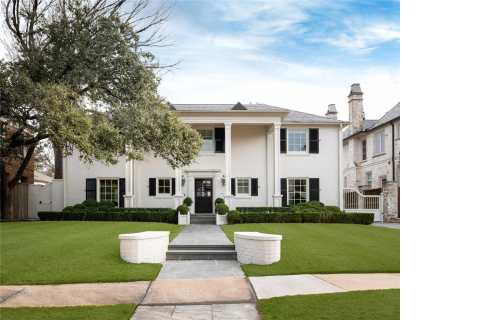 Meet Tom Hanson of CBS News Now, Based in Fort Worth, Texas