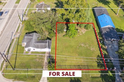 Meet Tom Hanson of CBS News Now, Based in Fort Worth, Texas